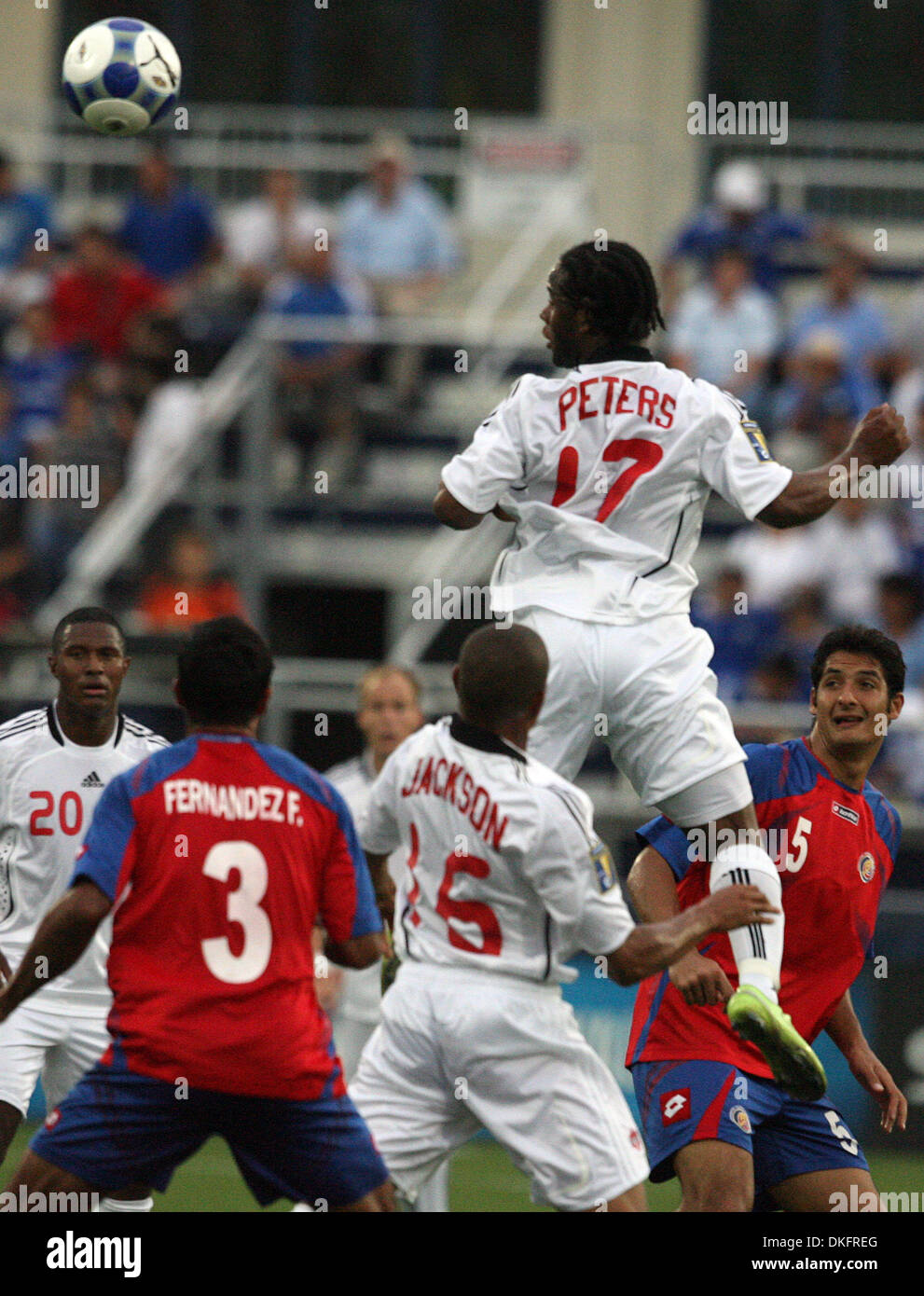 Jul 11, 2009 - Miami, Florida, USA - JAMIE PETERS of Team Canada heads ...