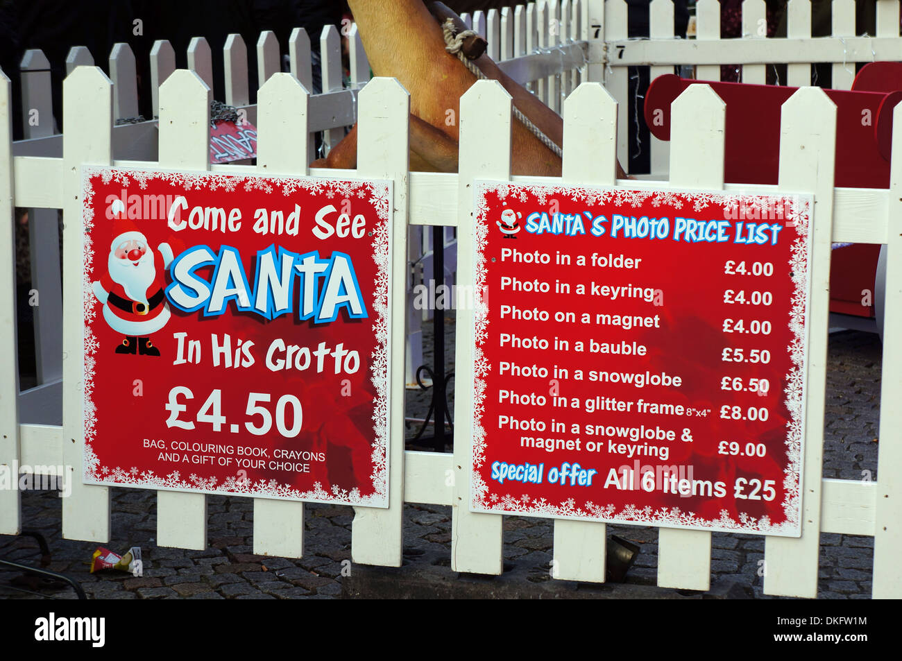 Sheffield England Uk Xmas Market Santa`s Groto Stock Photo - Alamy
