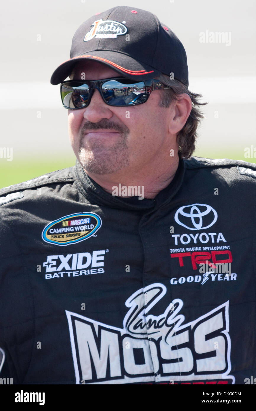 Nascar truck series hi-res stock photography and images - Alamy