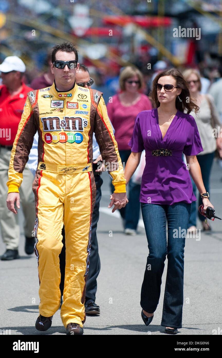 Kyle busch 2009 hi-res stock photography and images - Alamy
