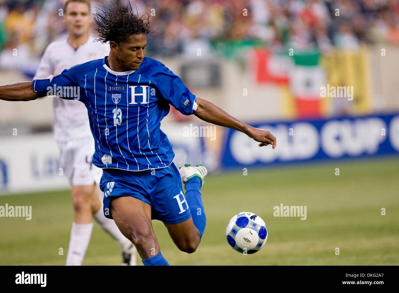 Jul 23, 2009 - Chicago, Illinois, USA - Honduras' CARLO COSTLY takes a ...