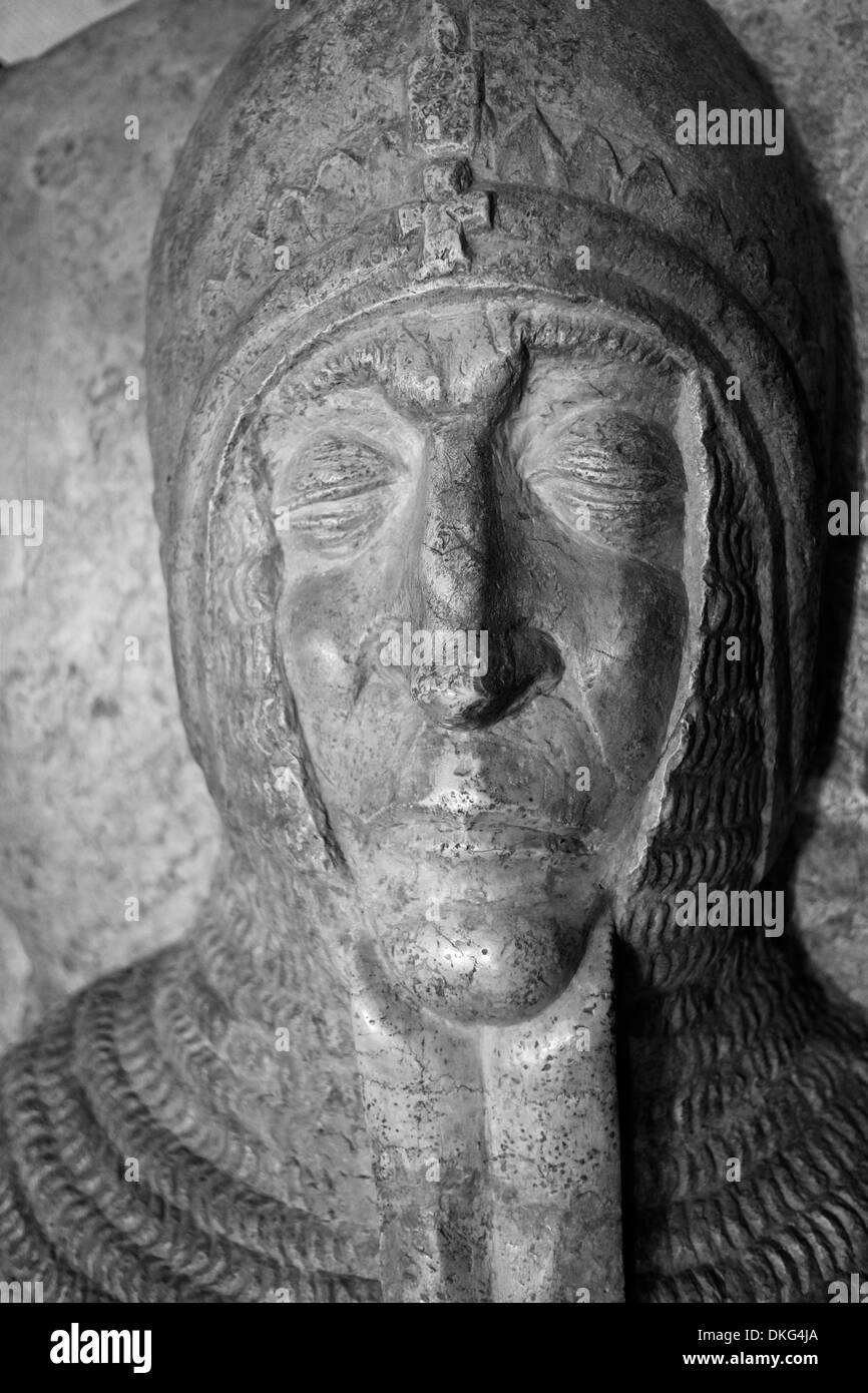 Knight tomb Black and White Stock Photos & Images - Alamy