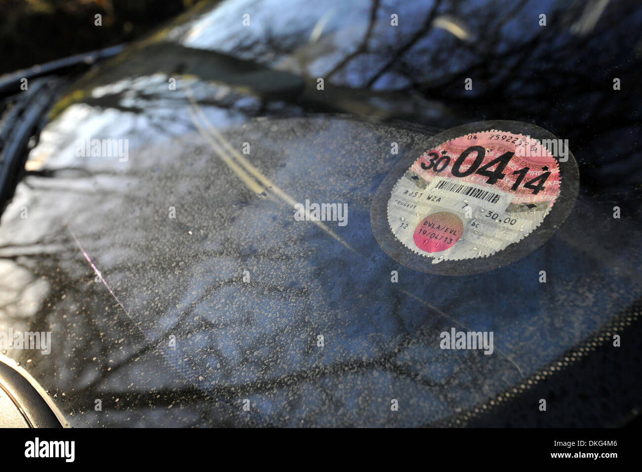 Tax disc hi-res stock photography and images - Alamy