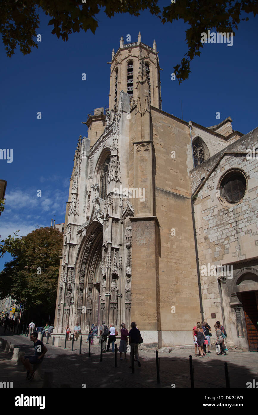 Catedral aix en provence hi-res stock photography and images - Alamy