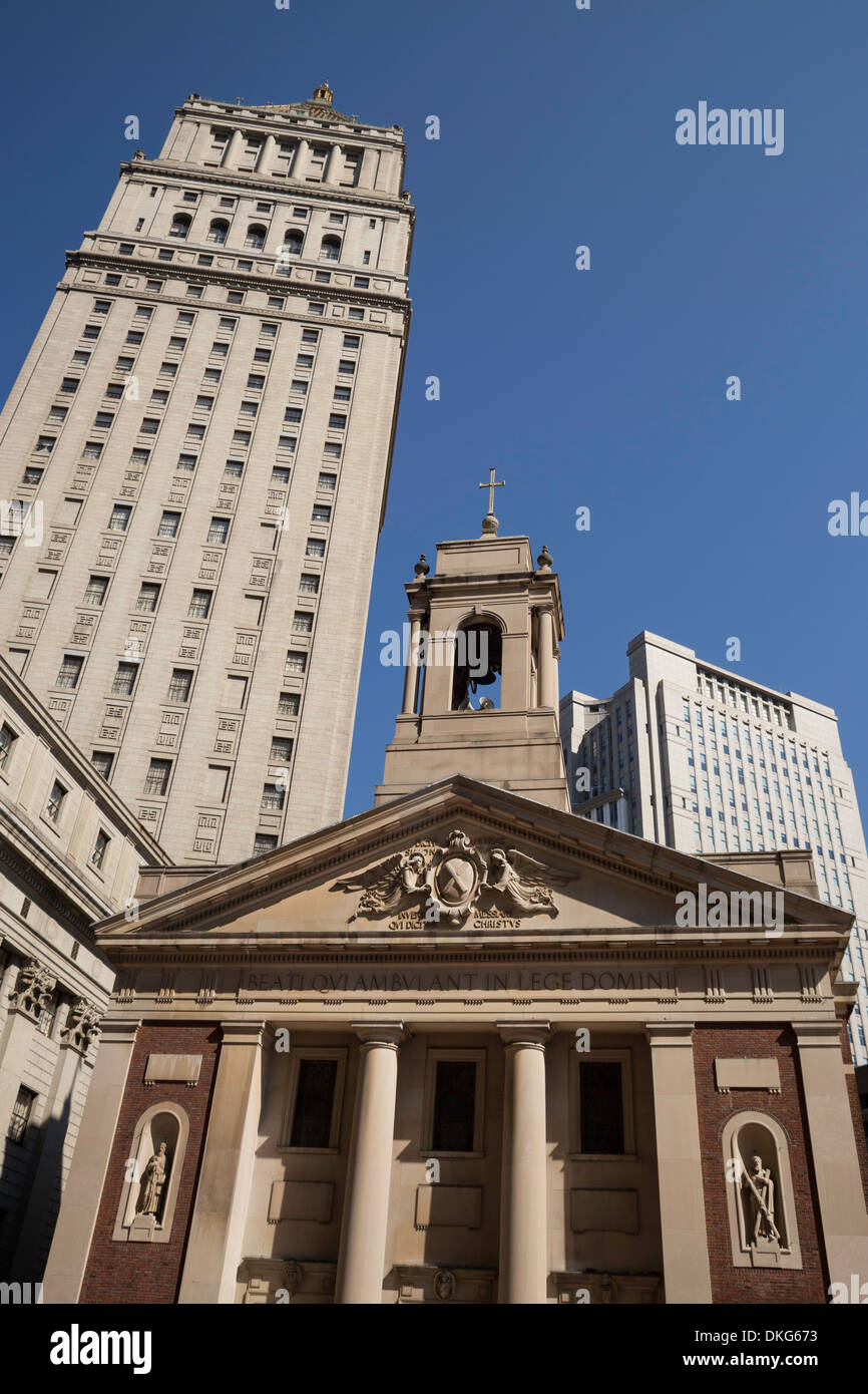 U.S. Courthouse and St. Andrews Roman Catholic Church, Lower Manhattan ...