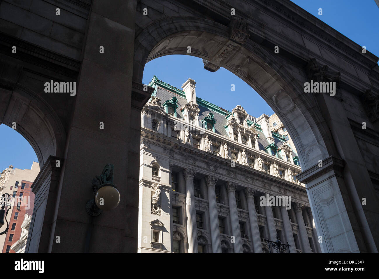 Beaux arts arch and colonnade hi-res stock photography and images - Alamy