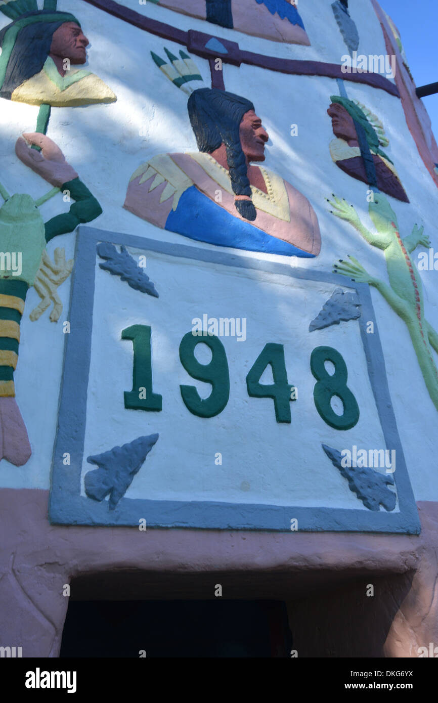 Worlds largest Totem Pole at Ed Galloway's Totem Pole Park Foyil ...