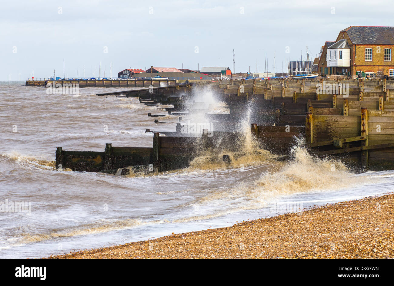 Waves whitstable wind hi-res stock photography and images - Alamy