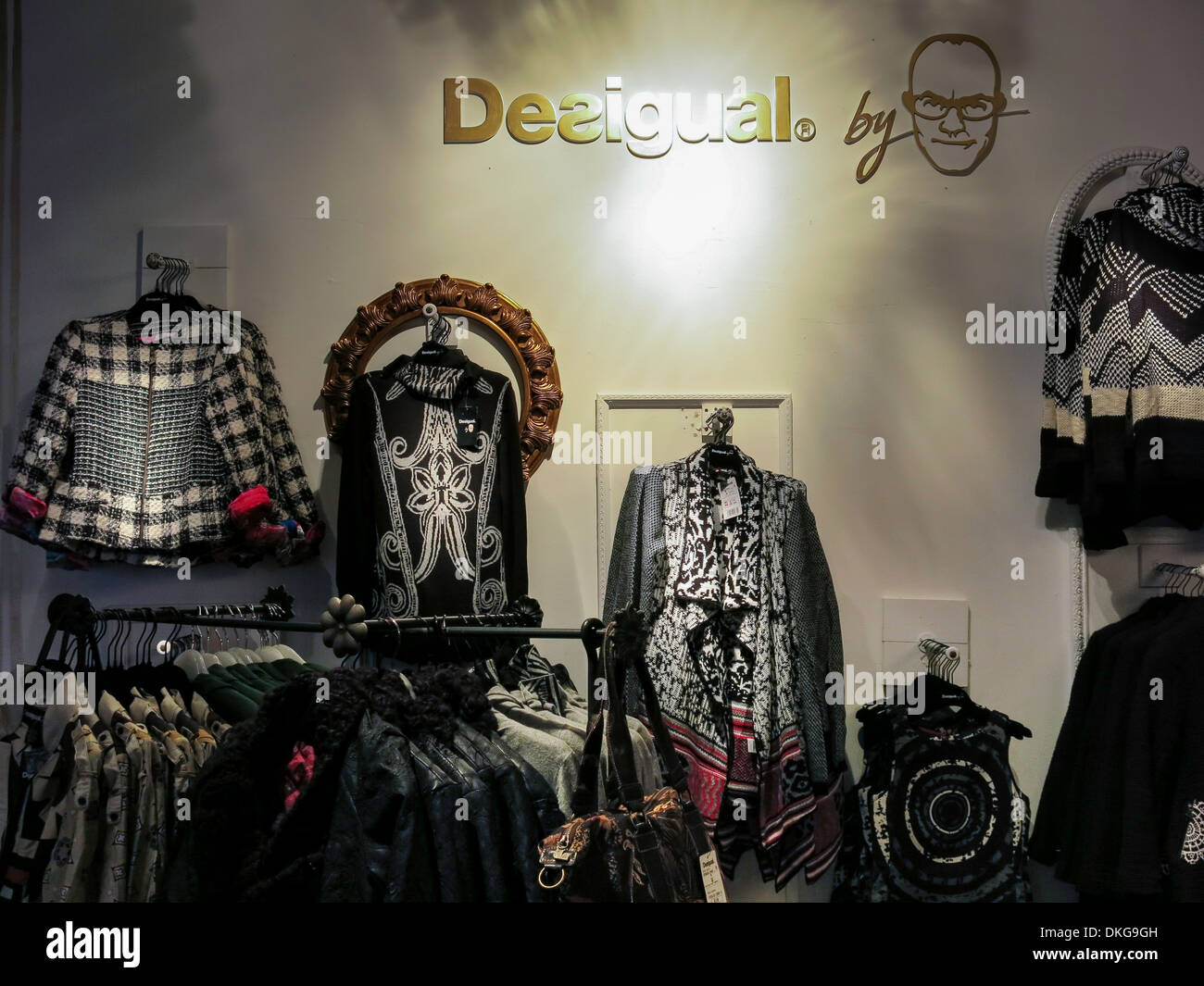 Stock Desigual Athens Outlet | emergencydentistry.com