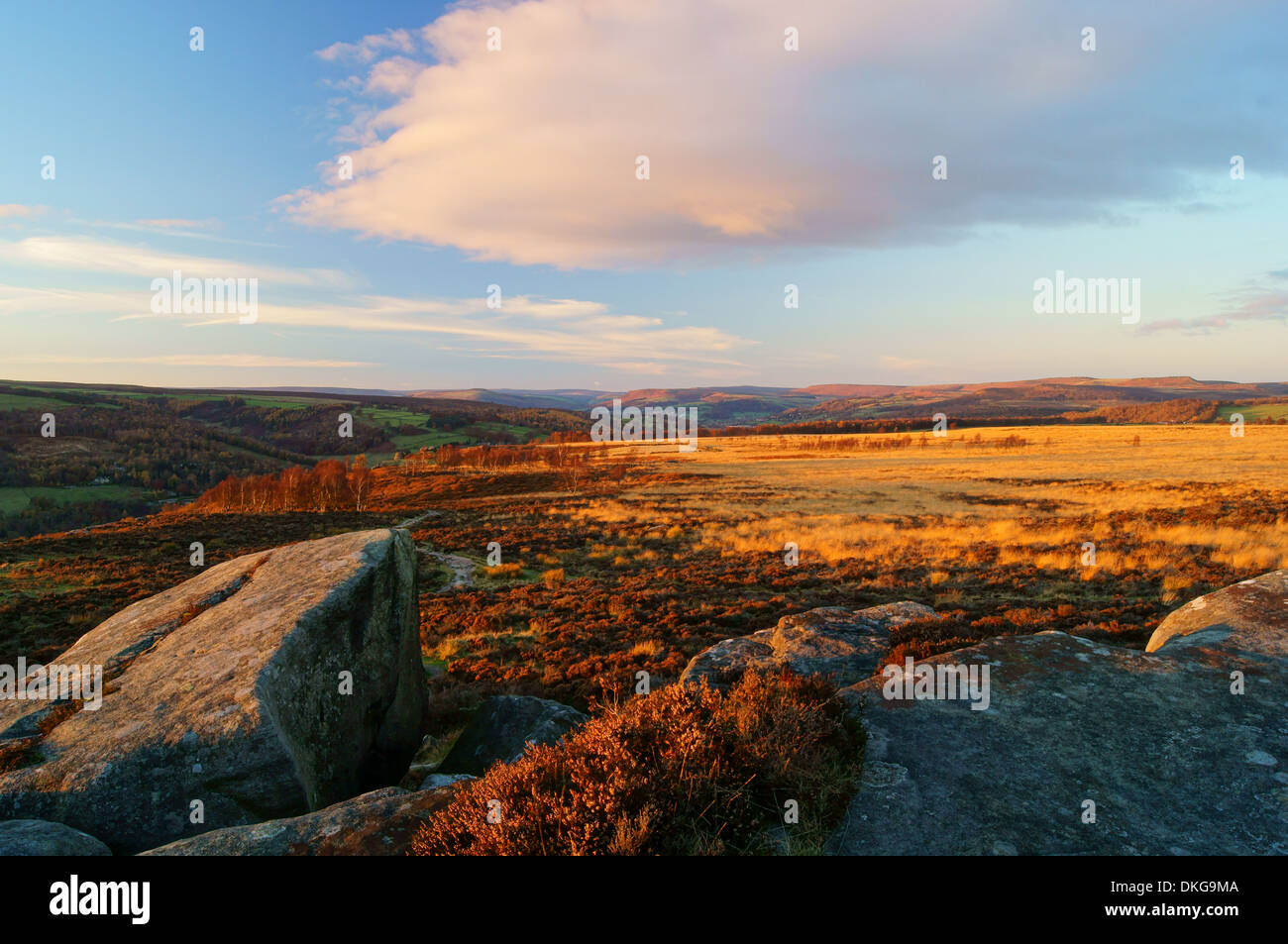 Froggatt edge autumn hi-res stock photography and images - Alamy