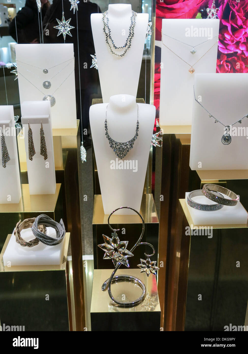 Swarovski Crystal Store, Rockefeller Center, NYC, USA Stock Photo - Alamy