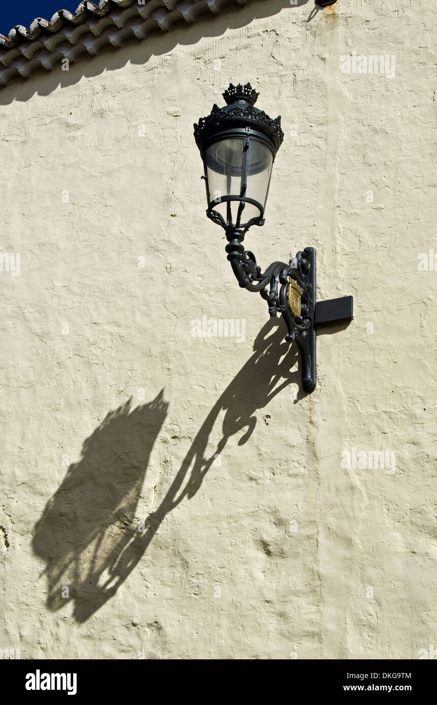 The outer city wall hi-res stock photography and images - Alamy