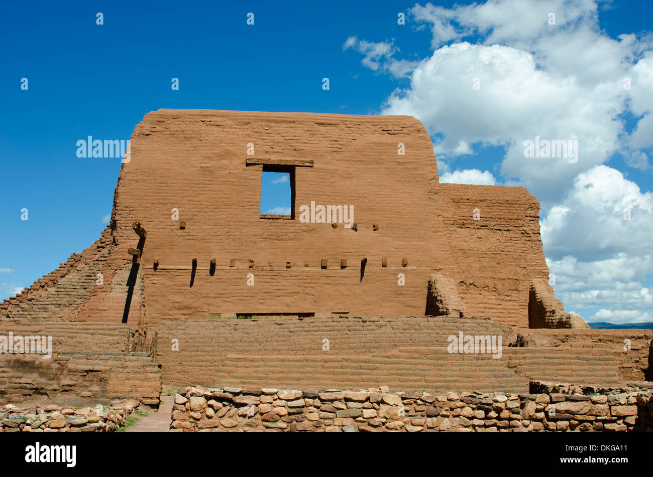 Adobe brick mexico hi-res stock photography and images - Alamy