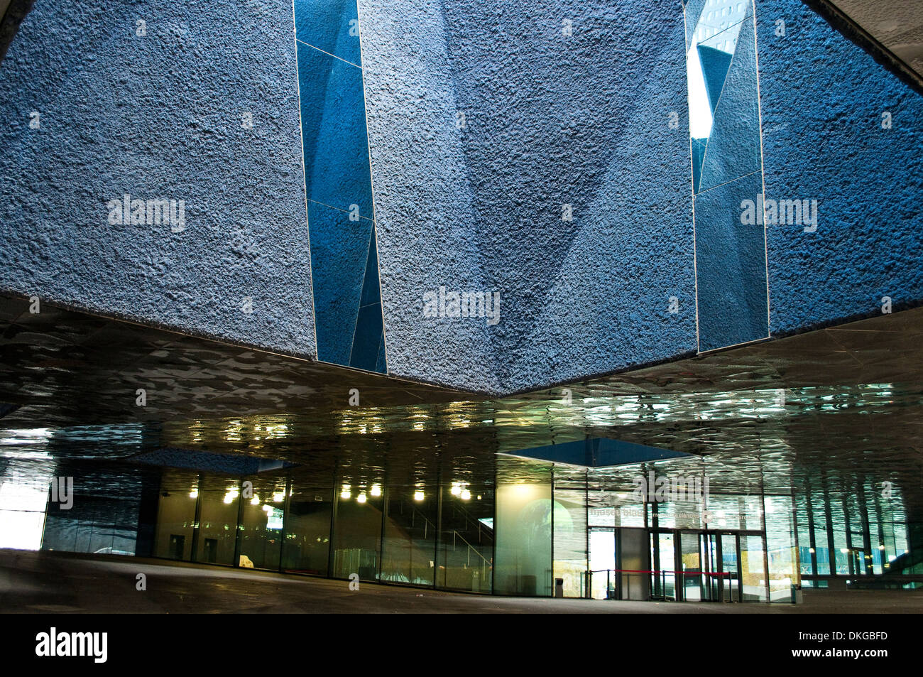 Museu blau blue museum hi-res stock photography and images - Alamy