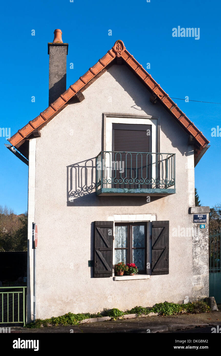Narrow detached town house - France Stock Photo - Alamy