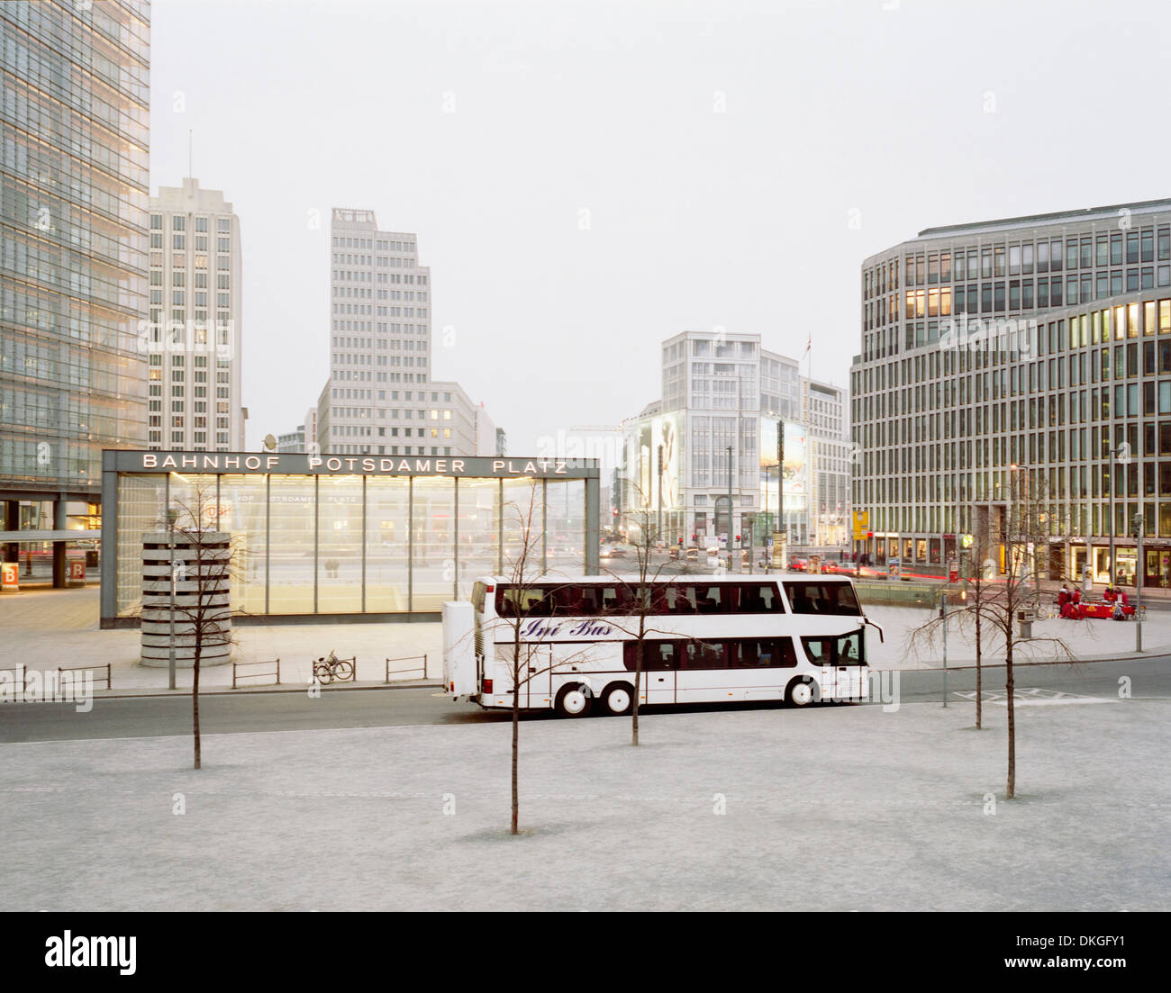 Bus stop berlin germany hi-res stock photography and images - Alamy