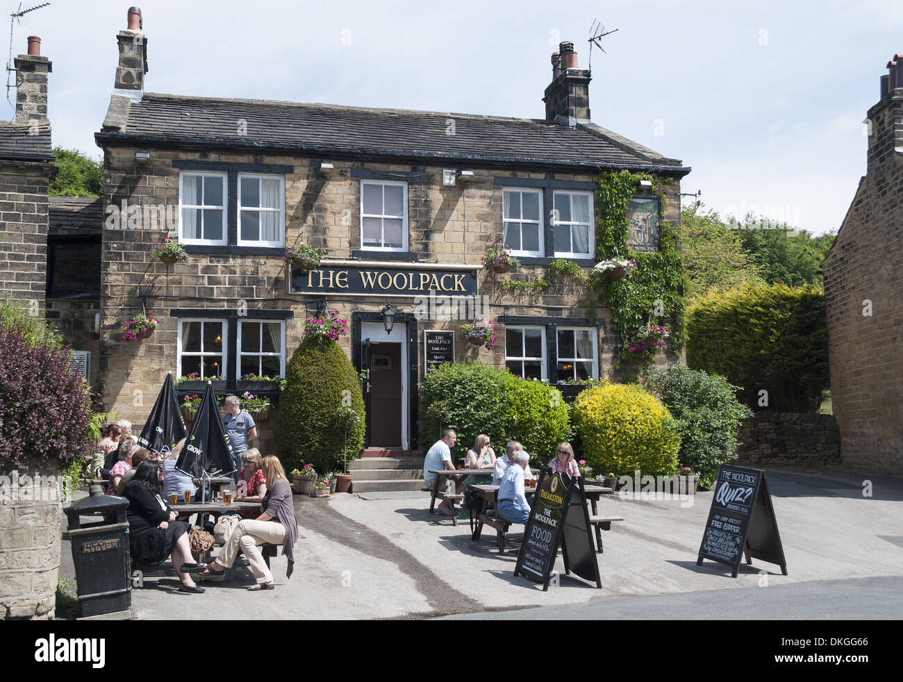 Woolpack inn esholt hi-res stock photography and images - Alamy