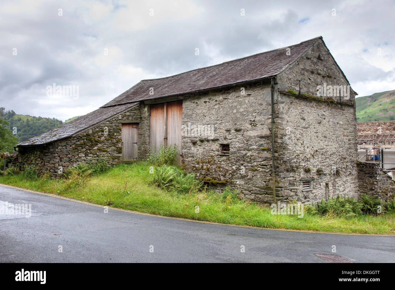 Stone Bank Barn Former Dutch Bank Barn Is Now A Home With Lofts And