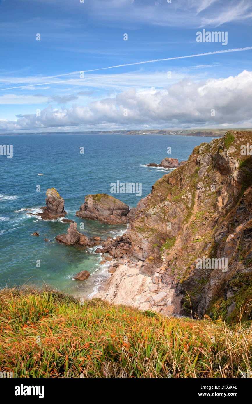 Cove cliff hi-res stock photography and images - Alamy