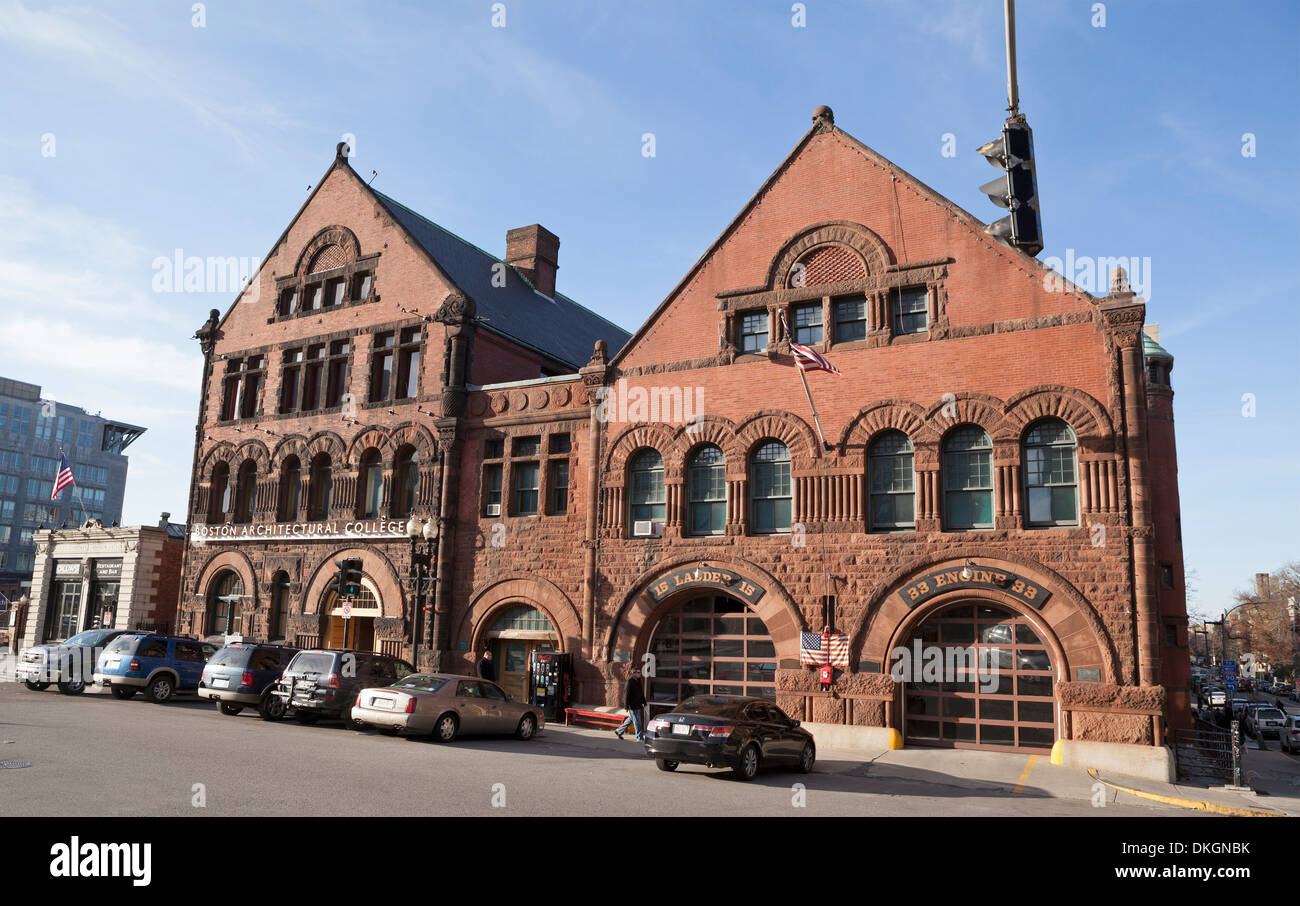 Firehouse architecture hi-res stock photography and images - Alamy