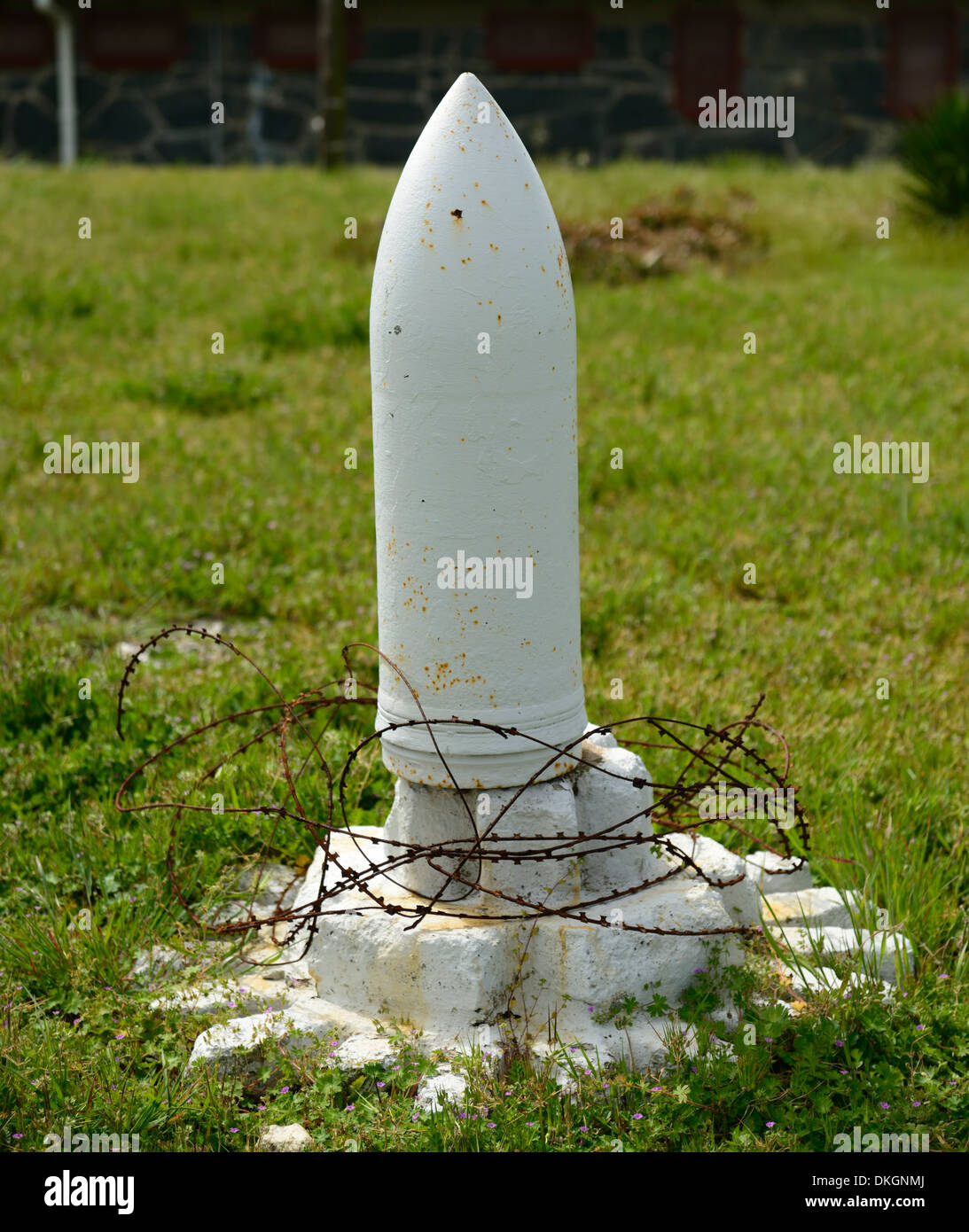 Artillery shell hi-res stock photography and images - Alamy