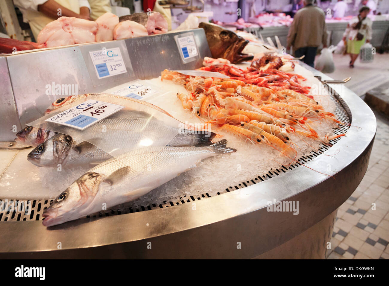 The fish market valencia hi-res stock photography and images - Alamy