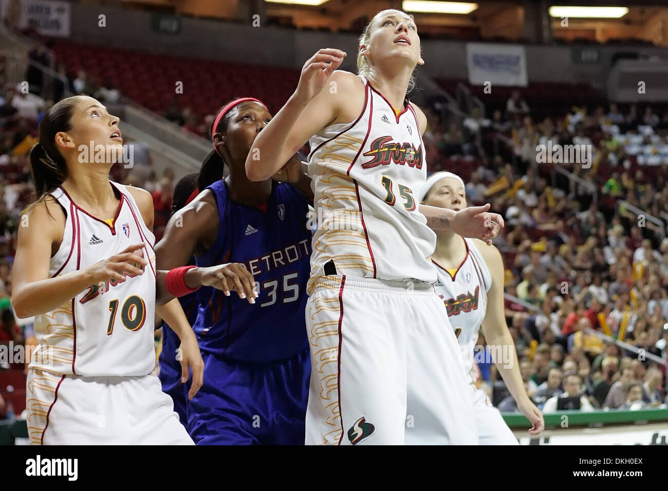 Lauren jackson sue bird seattle storm hi-res stock photography and ...