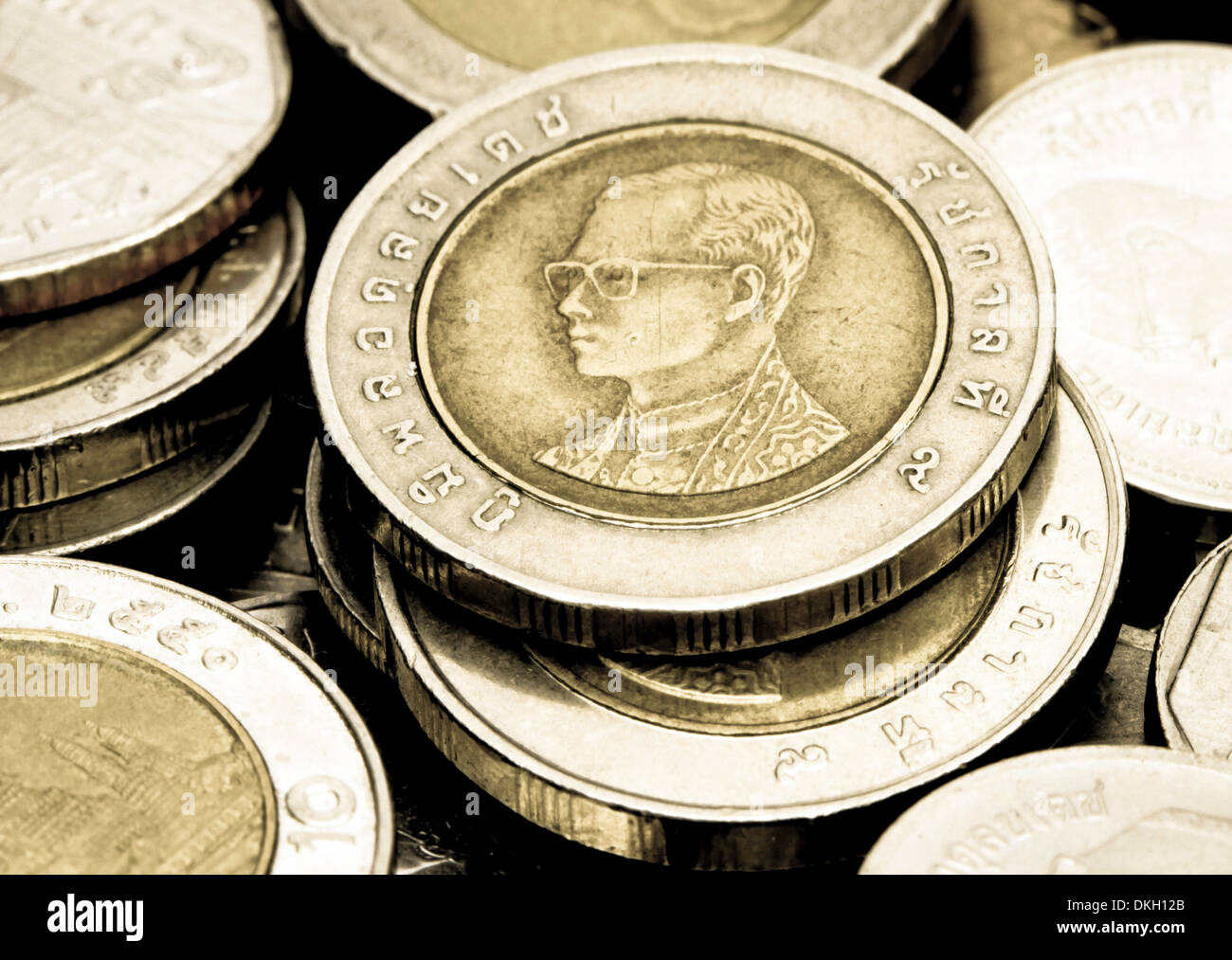 Macro of ten baht coines Stock Photo - Alamy