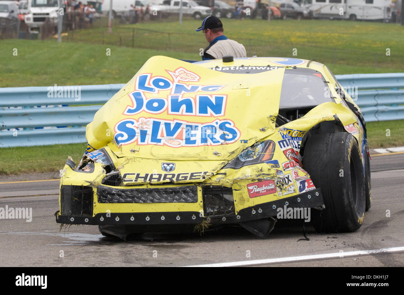 Car hitting wall hi-res stock photography and images - Alamy