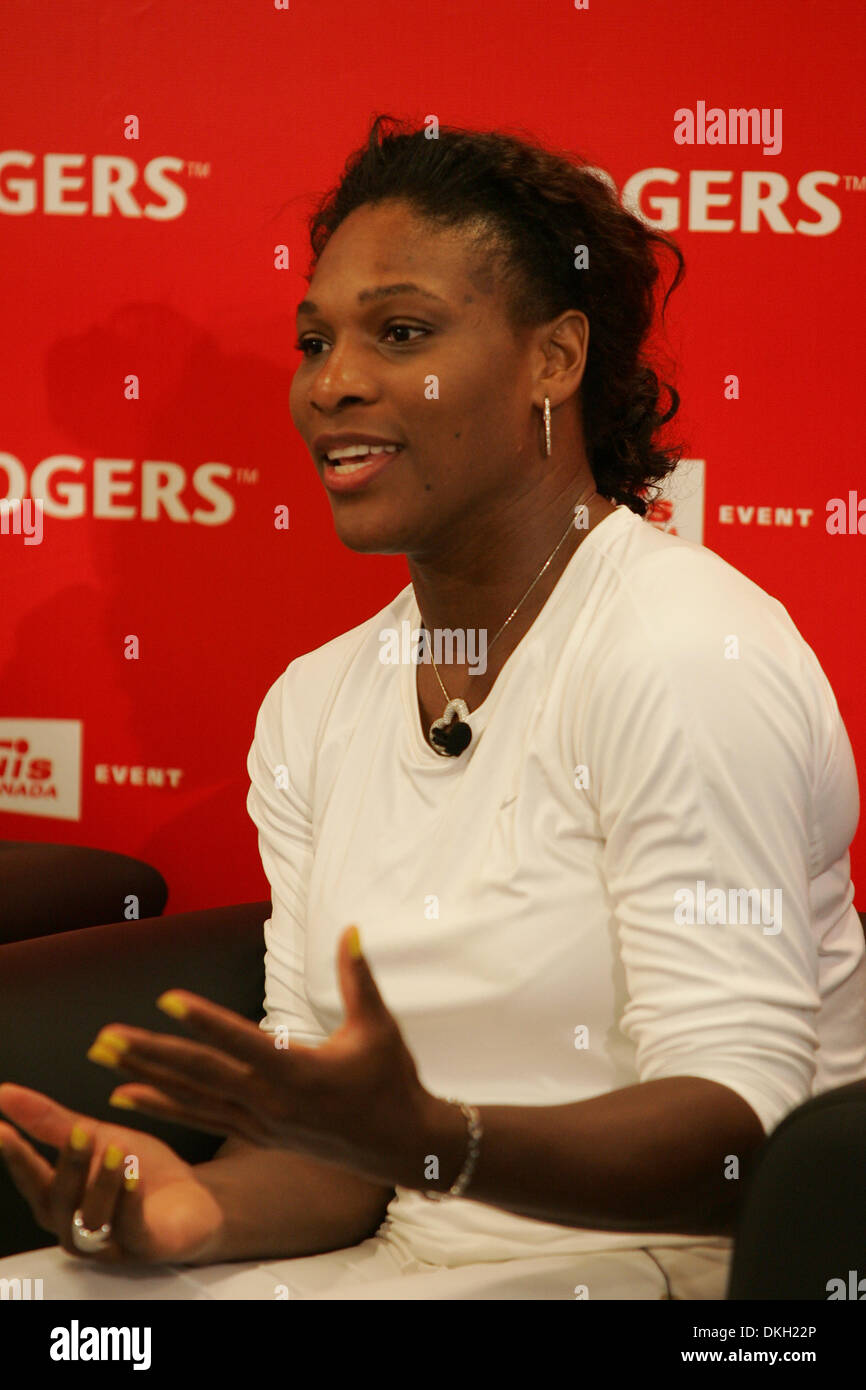 Pre match interviews hi-res stock photography and images - Alamy