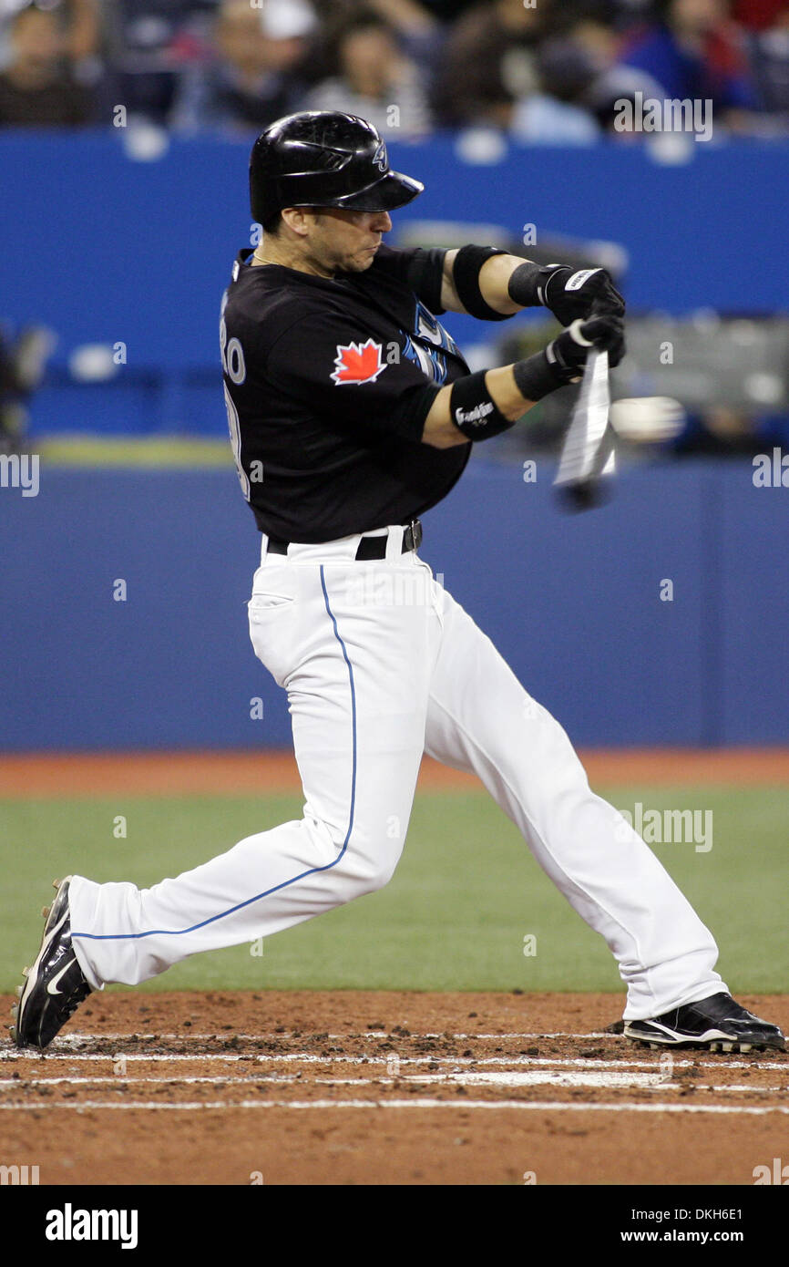 Toronto Blue Jays shortstop Marco Scutaro bats against the Tampa Bay ...