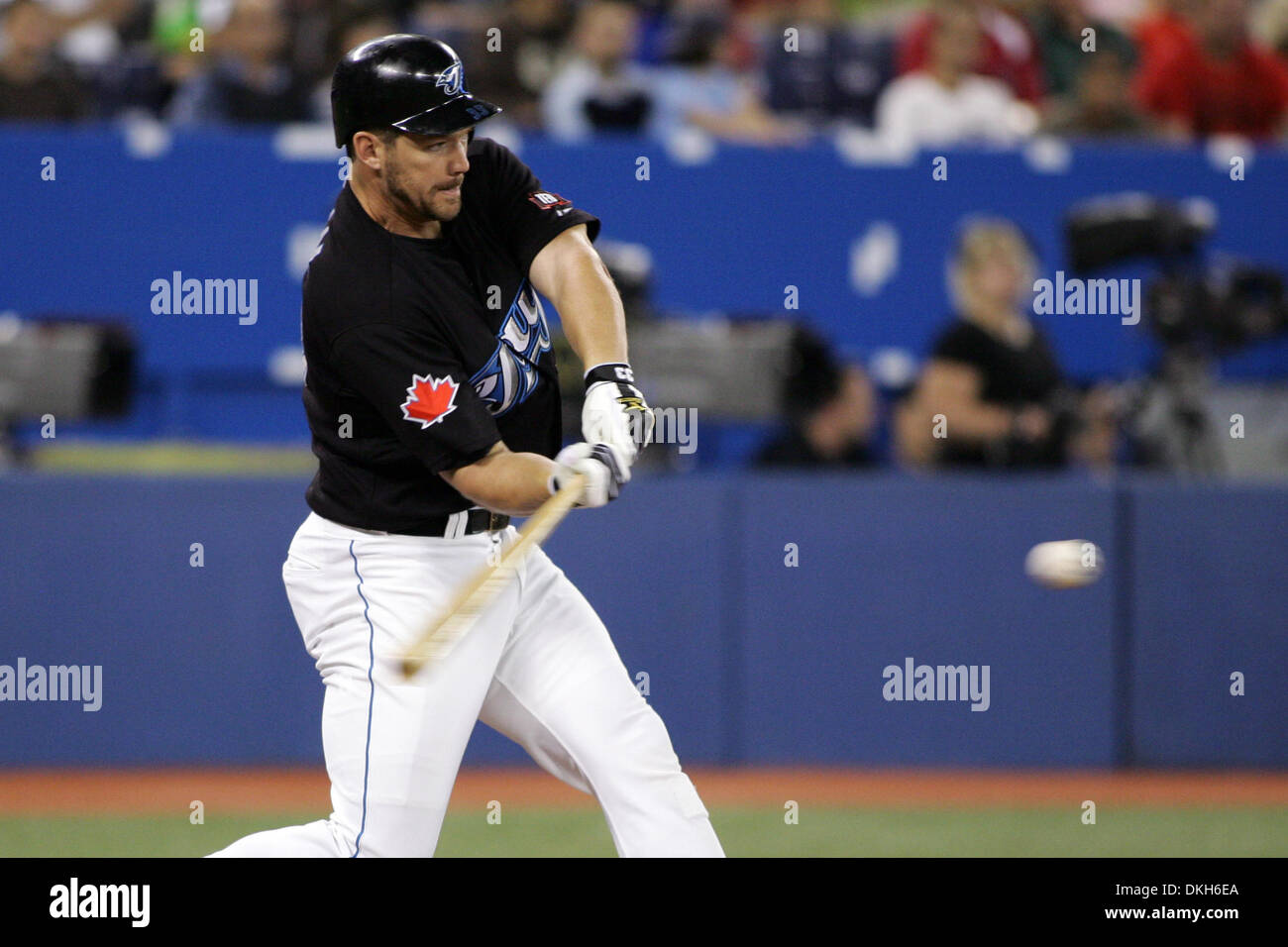 Toronto Blue Jays 3rd baseman Scott Rolen batting against the Tampa Bay ...