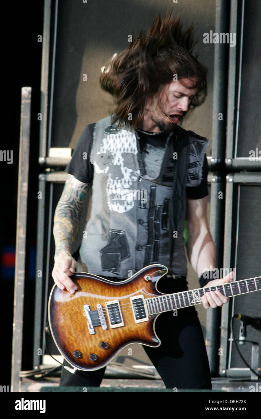 Jerry horton papa roach hi-res stock photography and images - Alamy