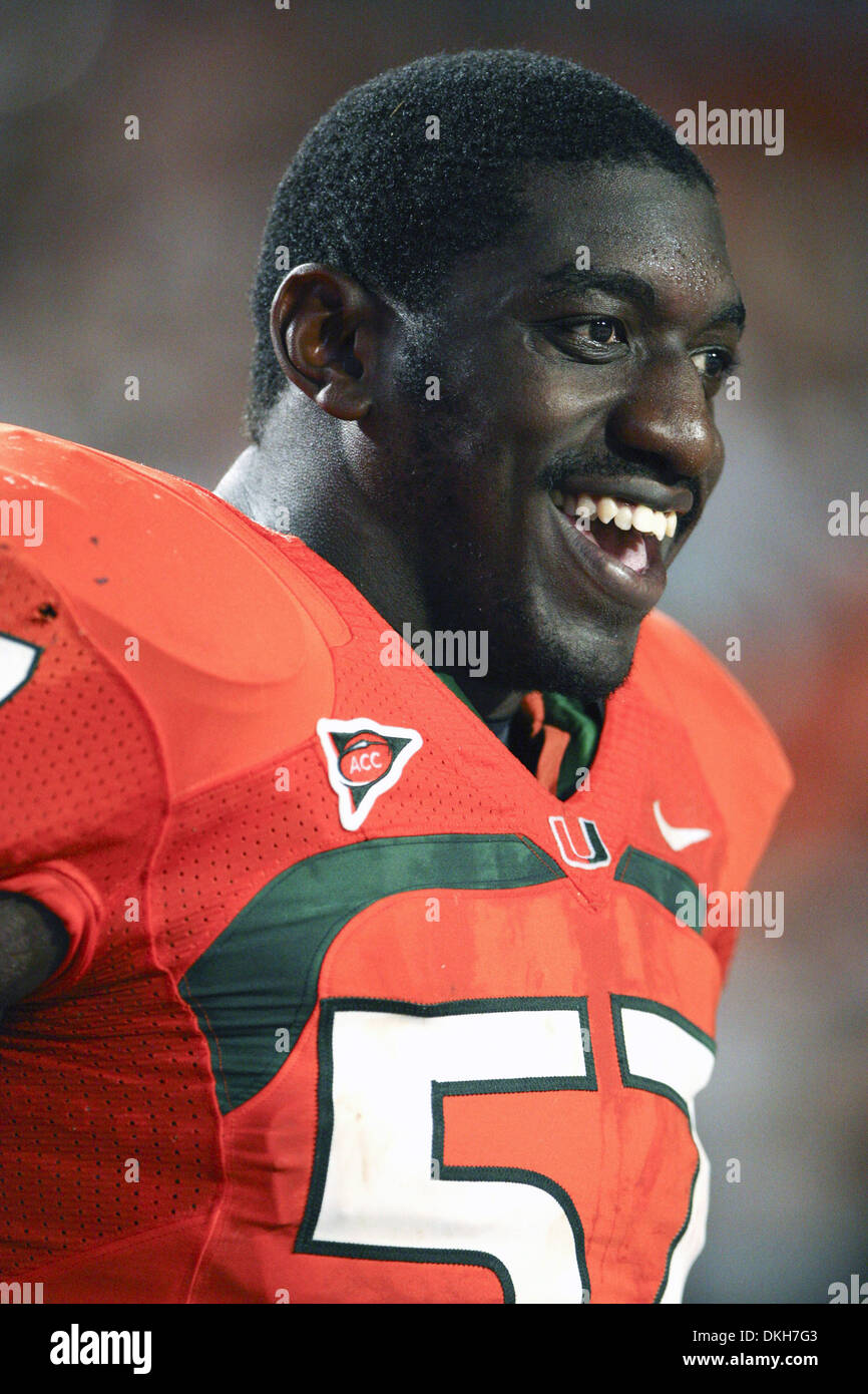 Miami dolphin 33 hi-res stock photography and images - Alamy