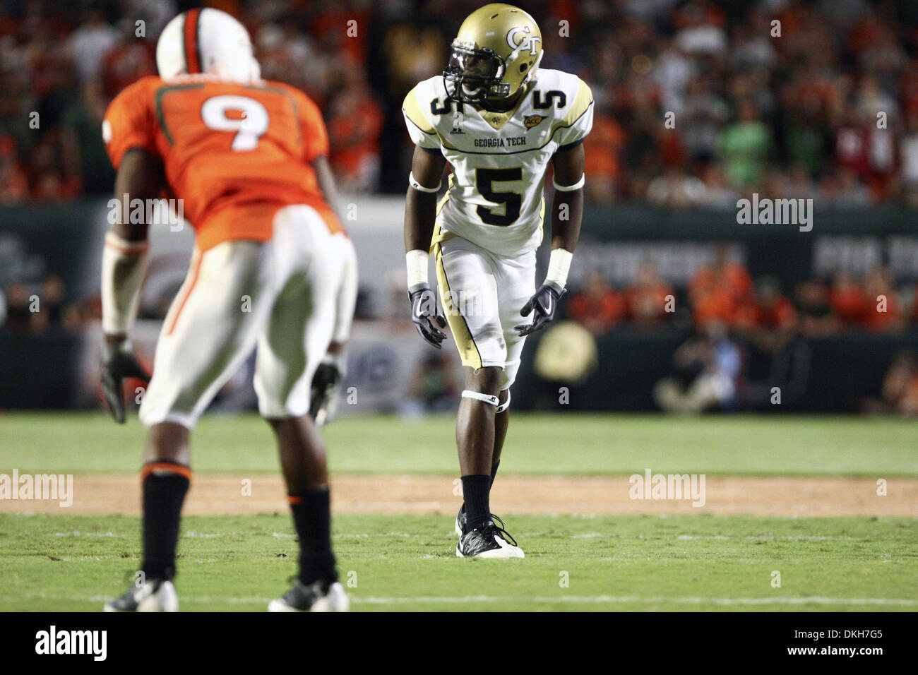 Miami Hurricanes Sam Shields (9) defends Georgia Tech wide receiver ...