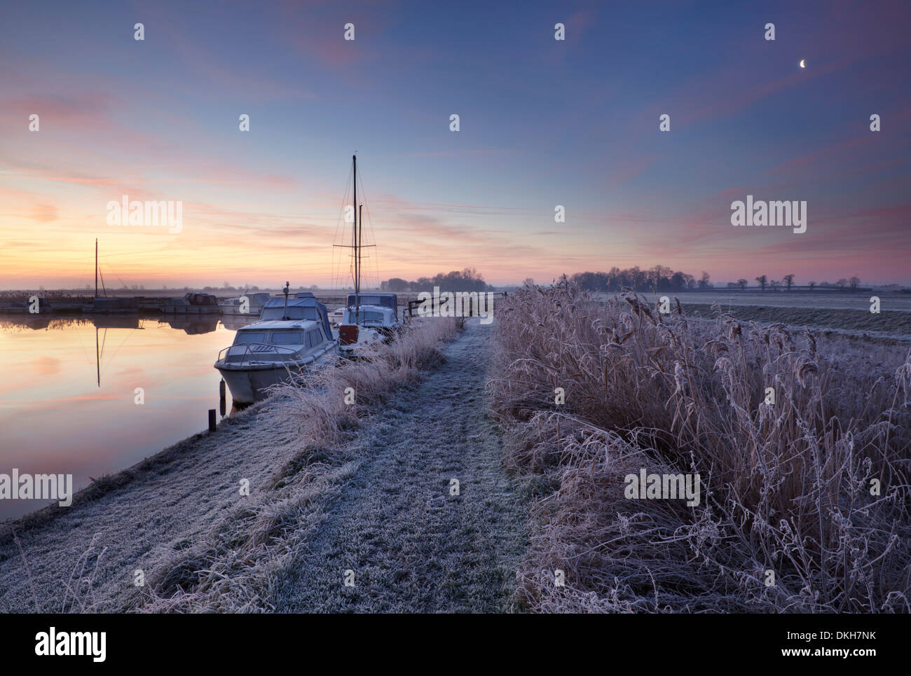 Winter scene in the Norfolk Broads near Ludham Bridge, Norfolk, United ...