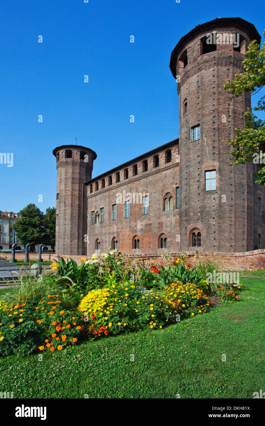 15th century italian architecture hi-res stock photography and images ...