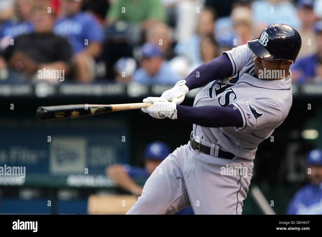 Tampa Bay Rays' Carlos Pena (23) makes contact during the Rays 4 - 2 ...