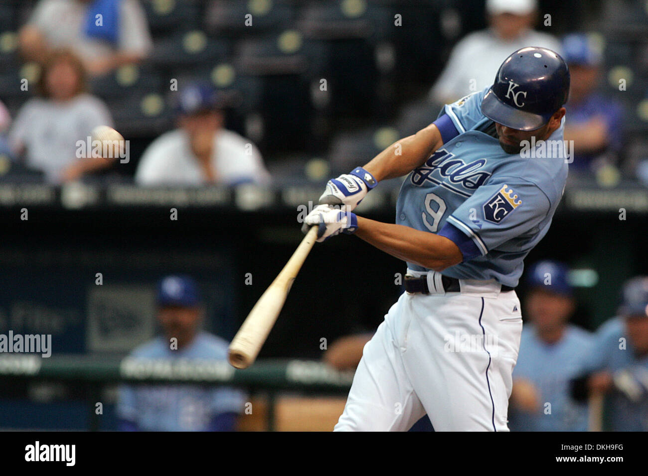 Kansas City Royals' David DeJesus (9) makes contact during the Angels 8 ...