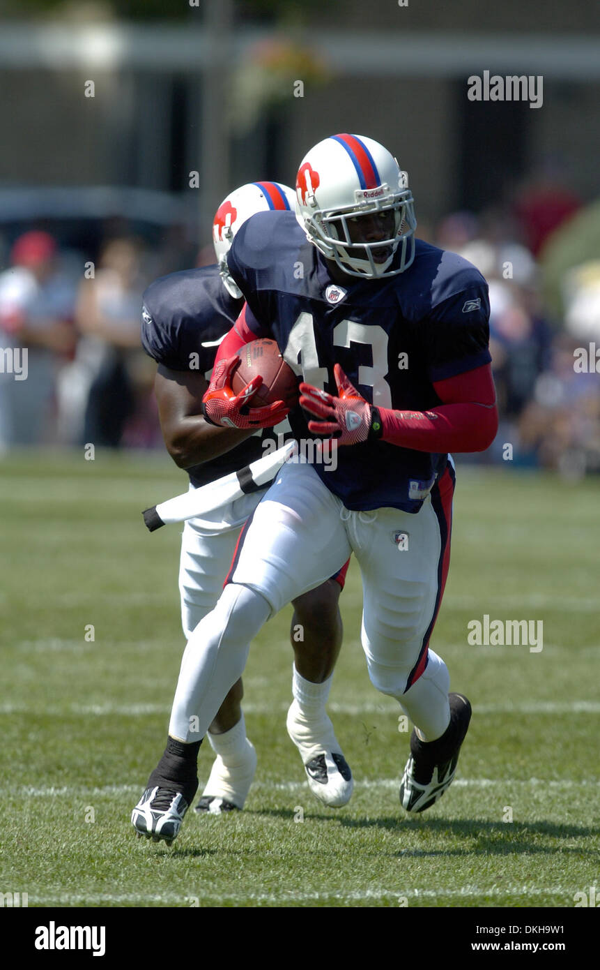 Buffalo Bills rookie defensive back Bryan Scott (43) in action during ...