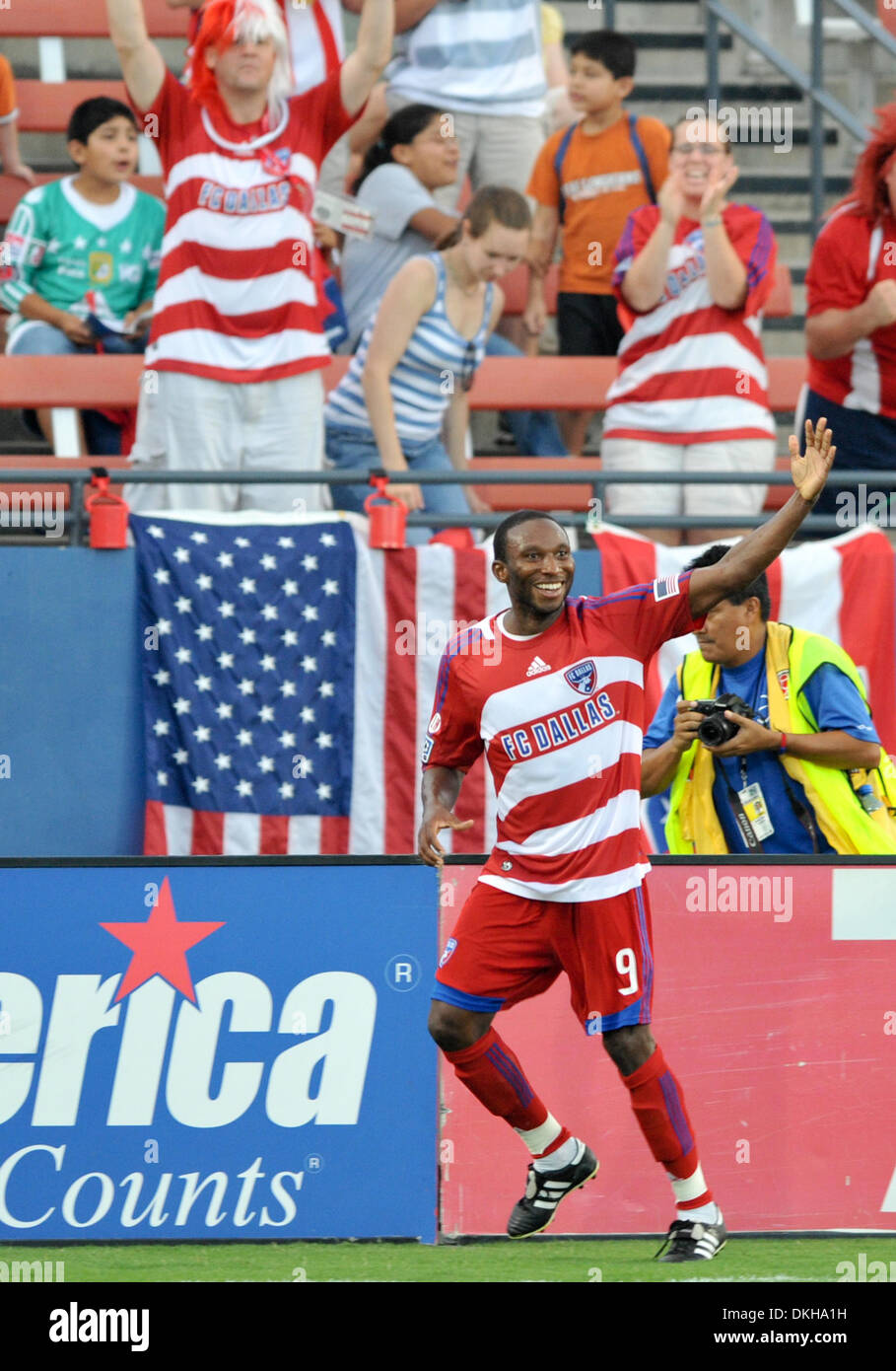 FC Dallas Forward Jeff Cunningham celebrates after scoring 1 of his 4 ...
