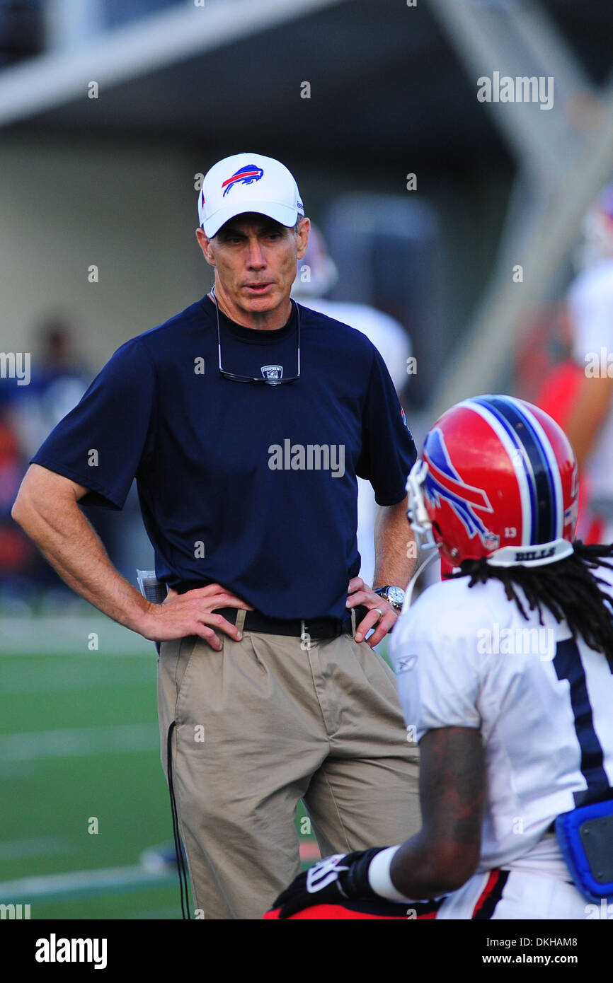 Buffalo Bills head coach Dick Jauron talks with receiver Steve Johnson ...