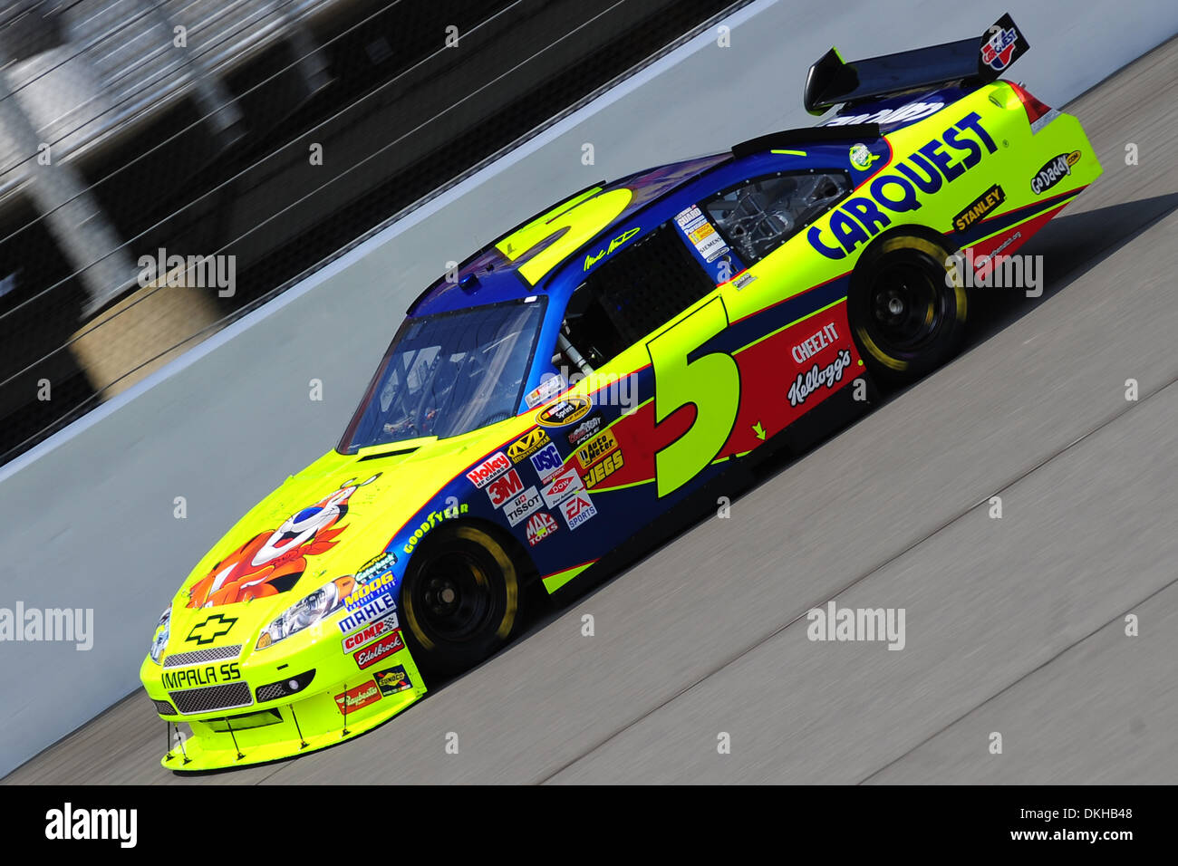 Mark Martin drives the Kelloggs/Carquest Chevrolet down the front ...