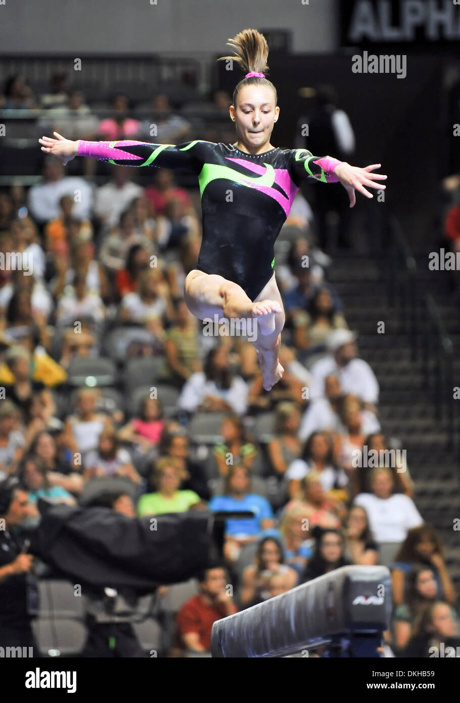2009 VISA gymnastics championship, Day 2 of the Women's competition at ...