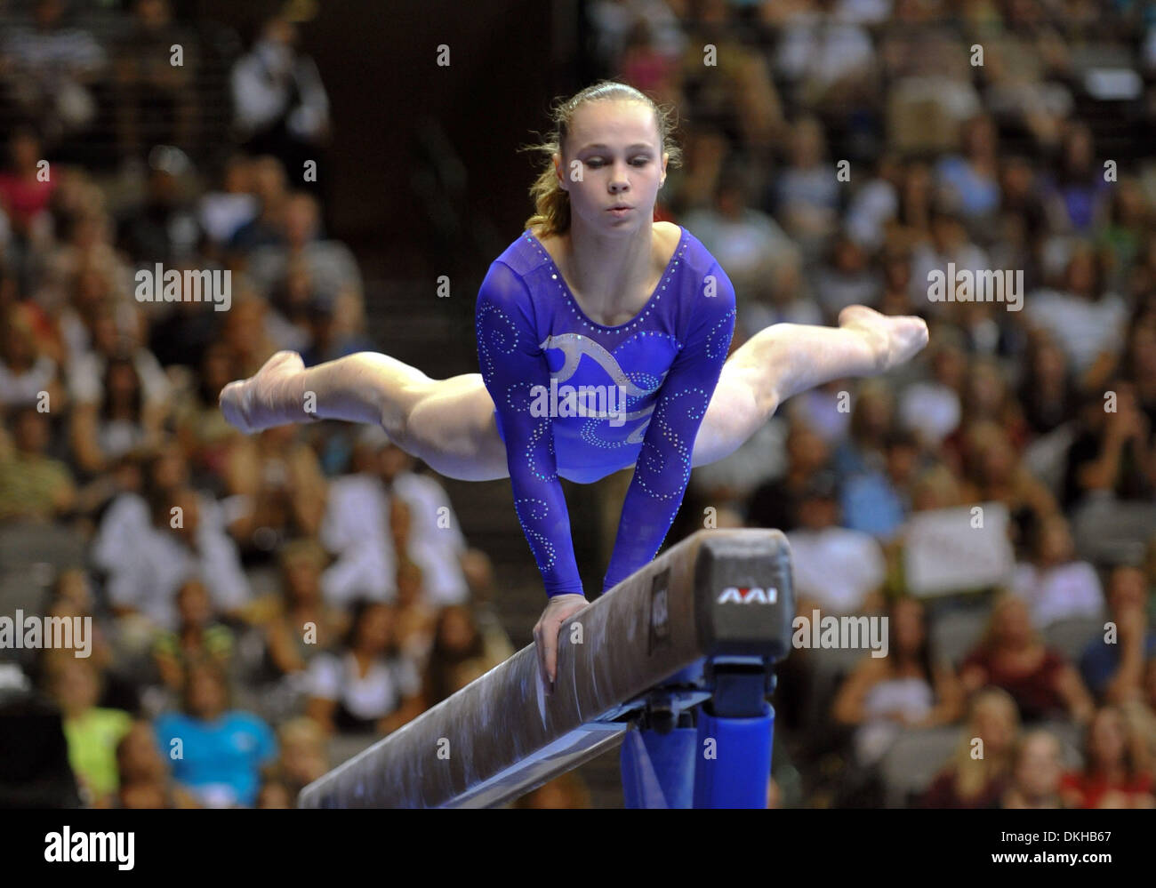 2009 VISA gymnastics championship, Day 2 of the Women's competition at ...