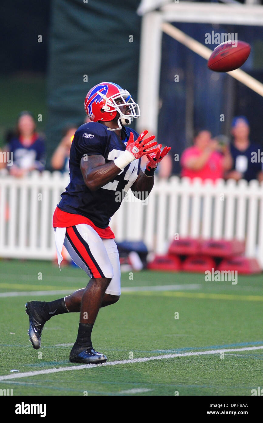 Buffalo Bills safety Donte Whitner fields the kick-off during Monday ...