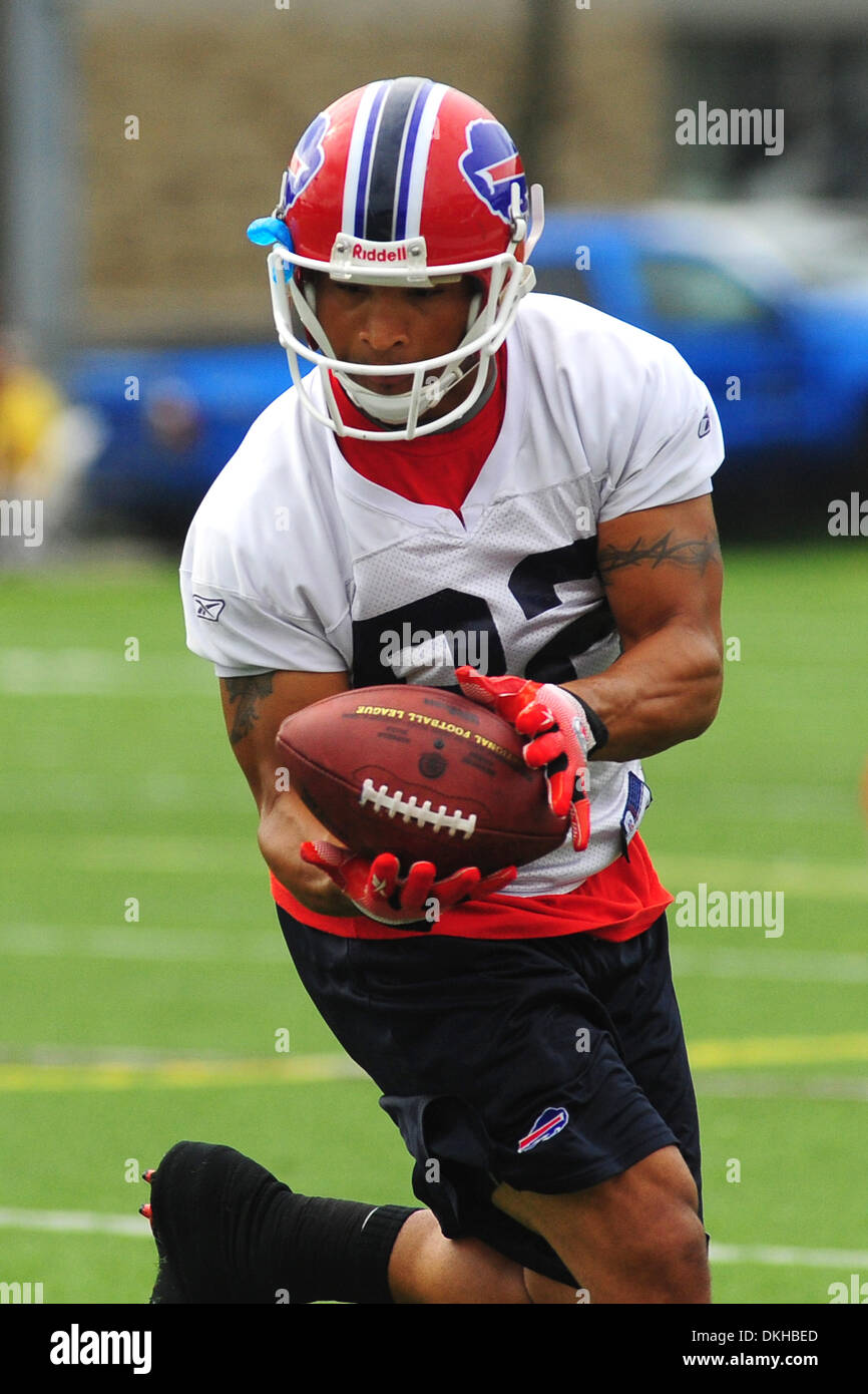 Buffalo Bills wide receiver Josh Reed makes the catch during receiver ...