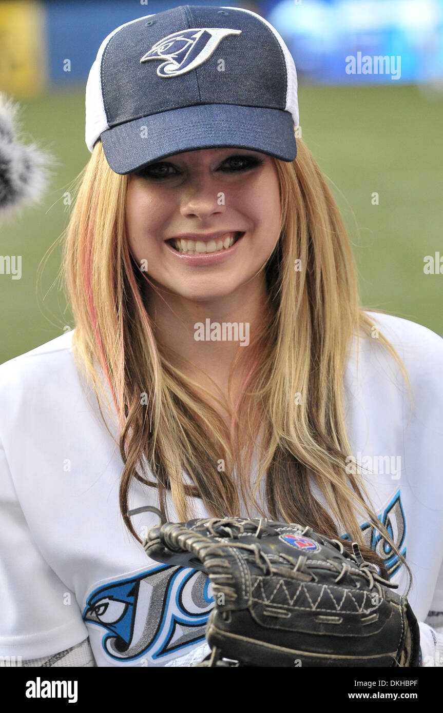 Avril lavinge hi-res stock photography and images - Alamy