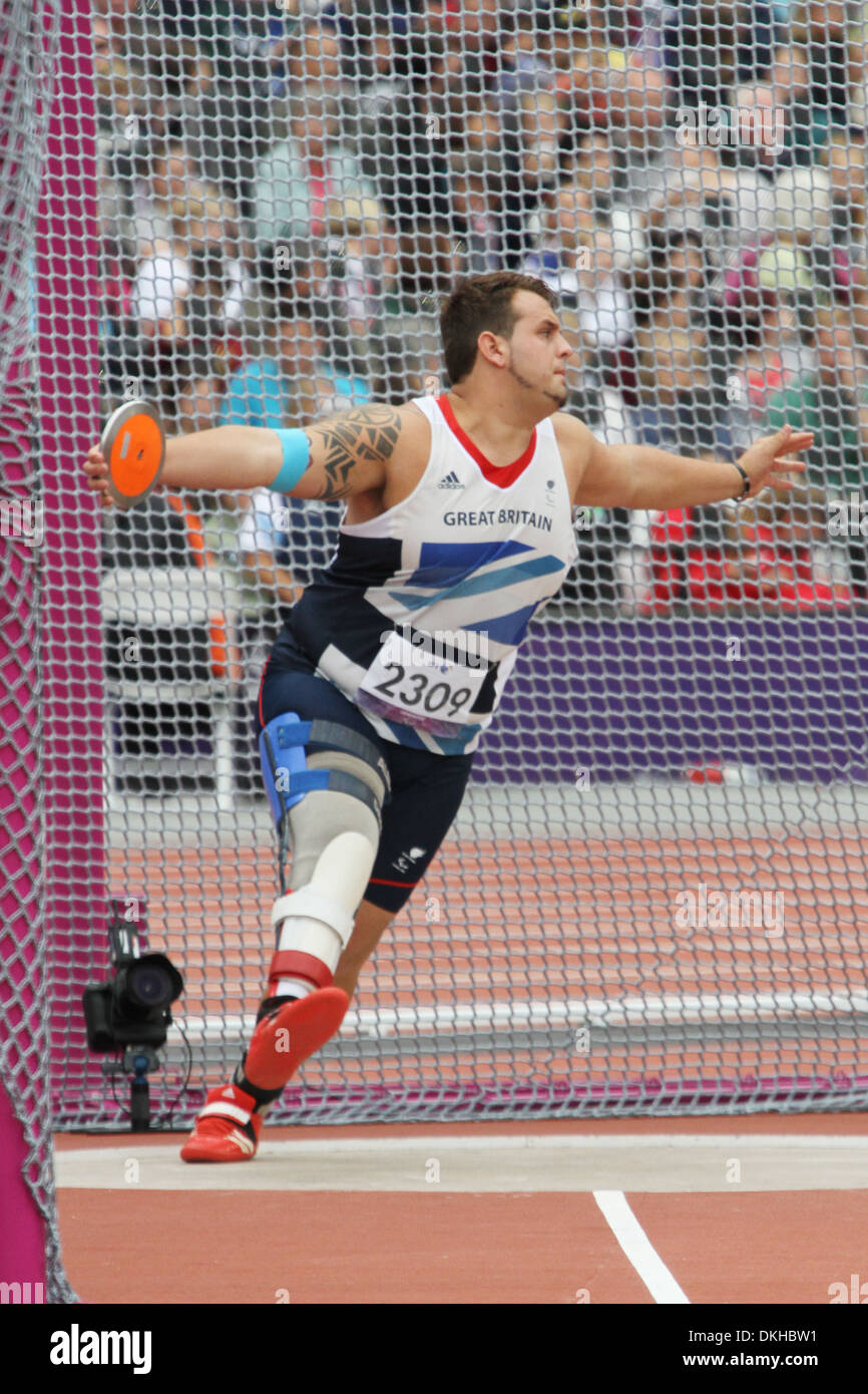 Discus throw prosthetic hi-res stock photography and images - Alamy