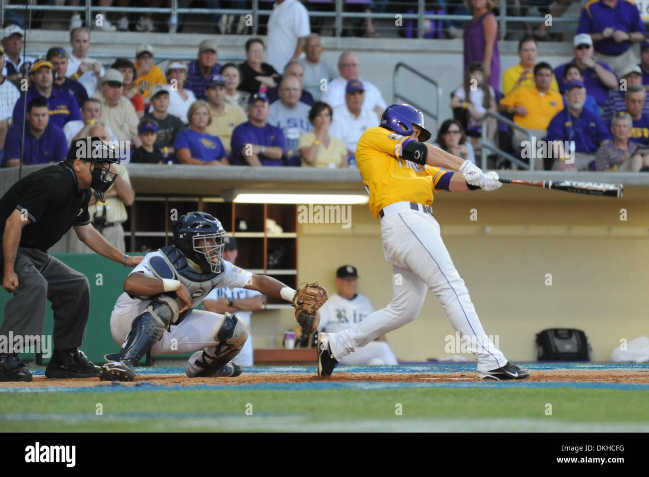 05 June 2009: LSU designated hitter, Blake Dean, makes contact during ...